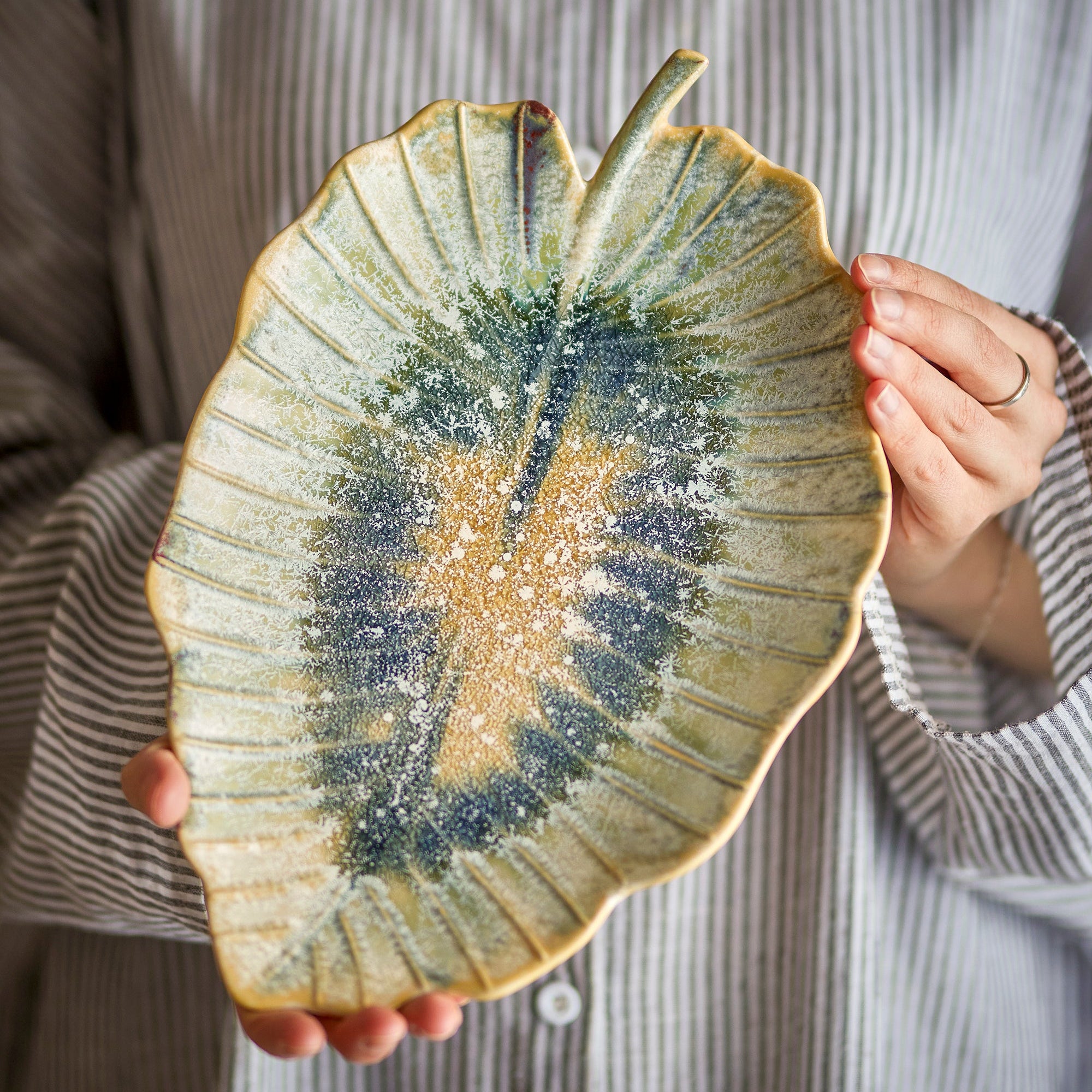 Dorreen Serving Plate - Blue – Island Living