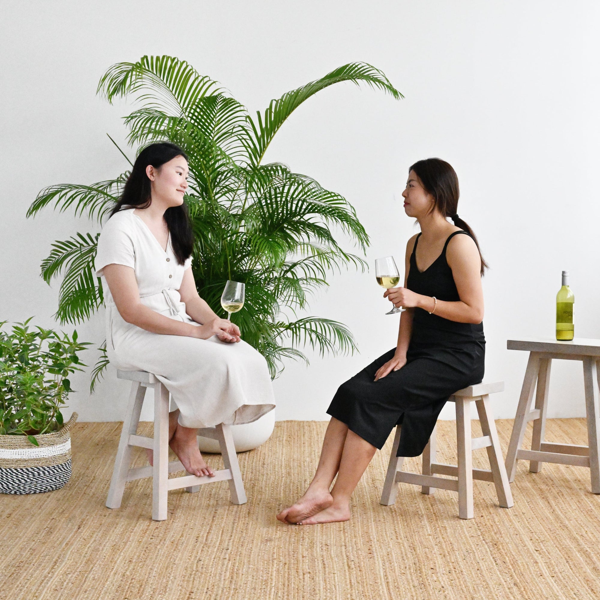 Lowanu Stool – Island Living