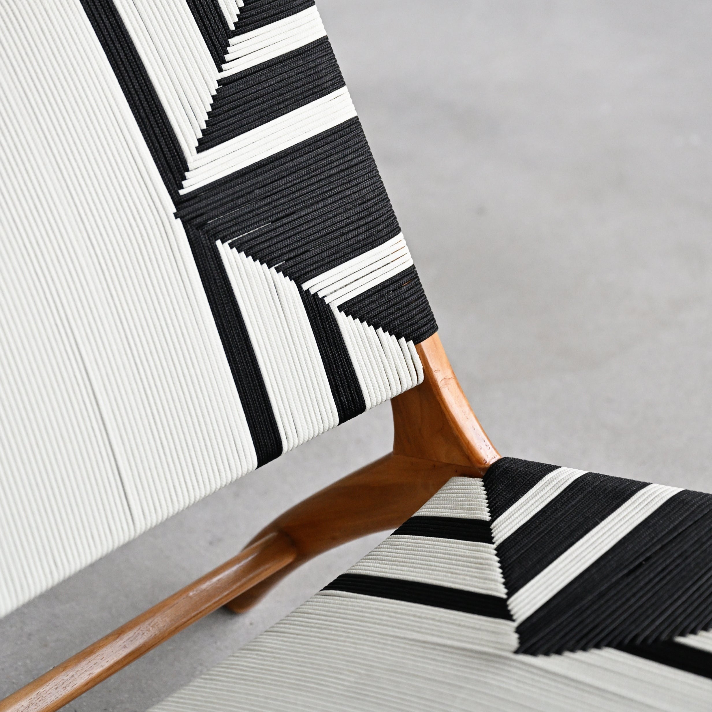 Rattan Lounge Chair: Comfortable, Stylish, Handmade – Island Living