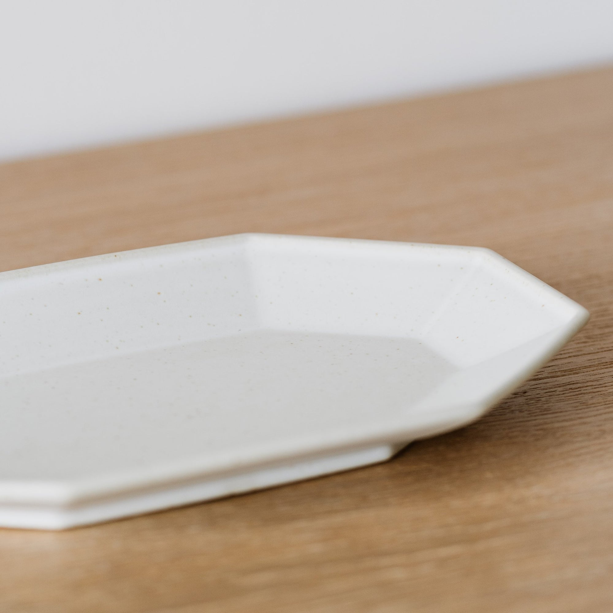 Speckled White Octagon Plate – Island Living